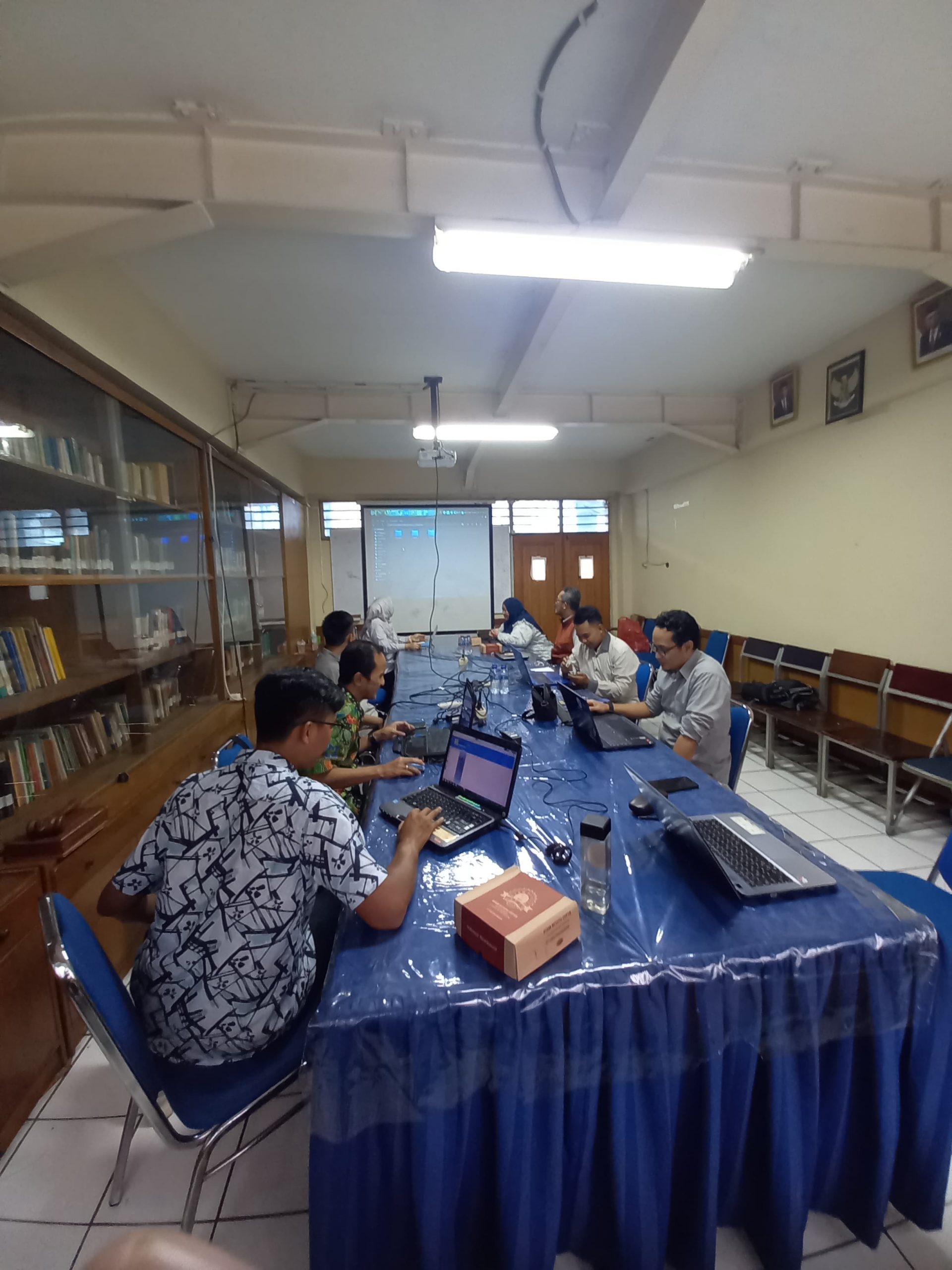 FISIP dan Lemlit Unla Gelar Pelatihan Pengelolaan Jurnal Ilmiah | FISIP ... FISIP dan Lemlit Unla Gelar Pelatihan Pengelolaan Jurnal Ilmiah | FISIP ...